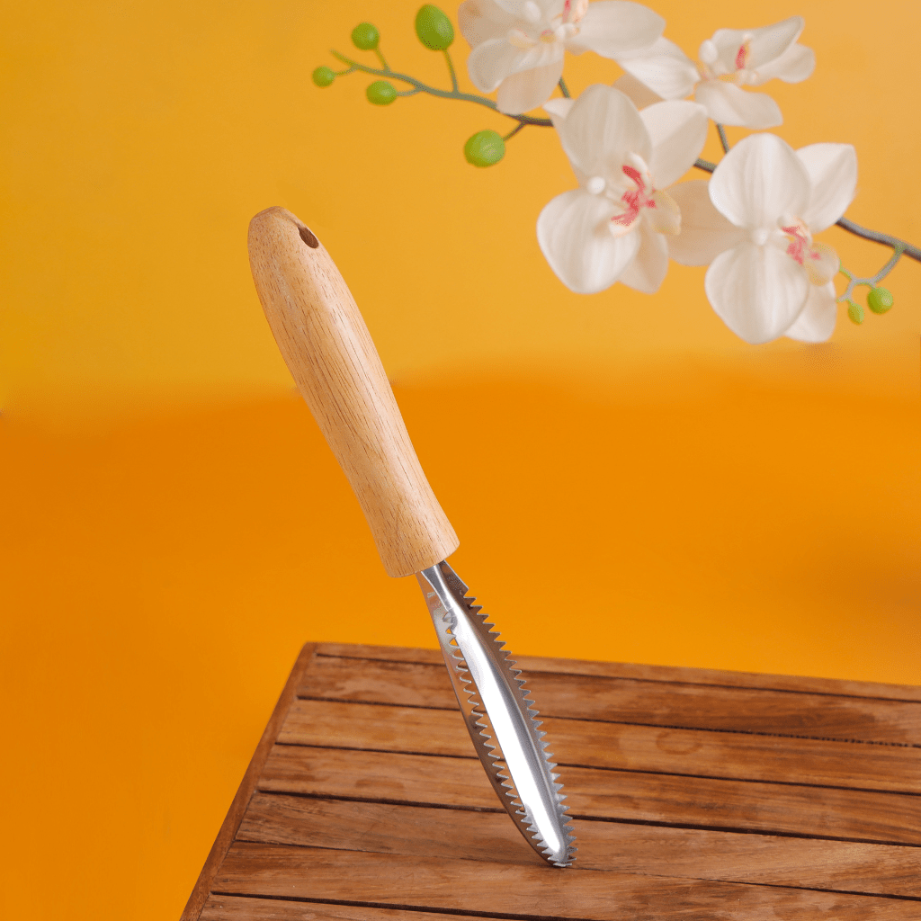 Stainless Steel Fish Scale Scraper With Wooden Handle – Souk Al Ras